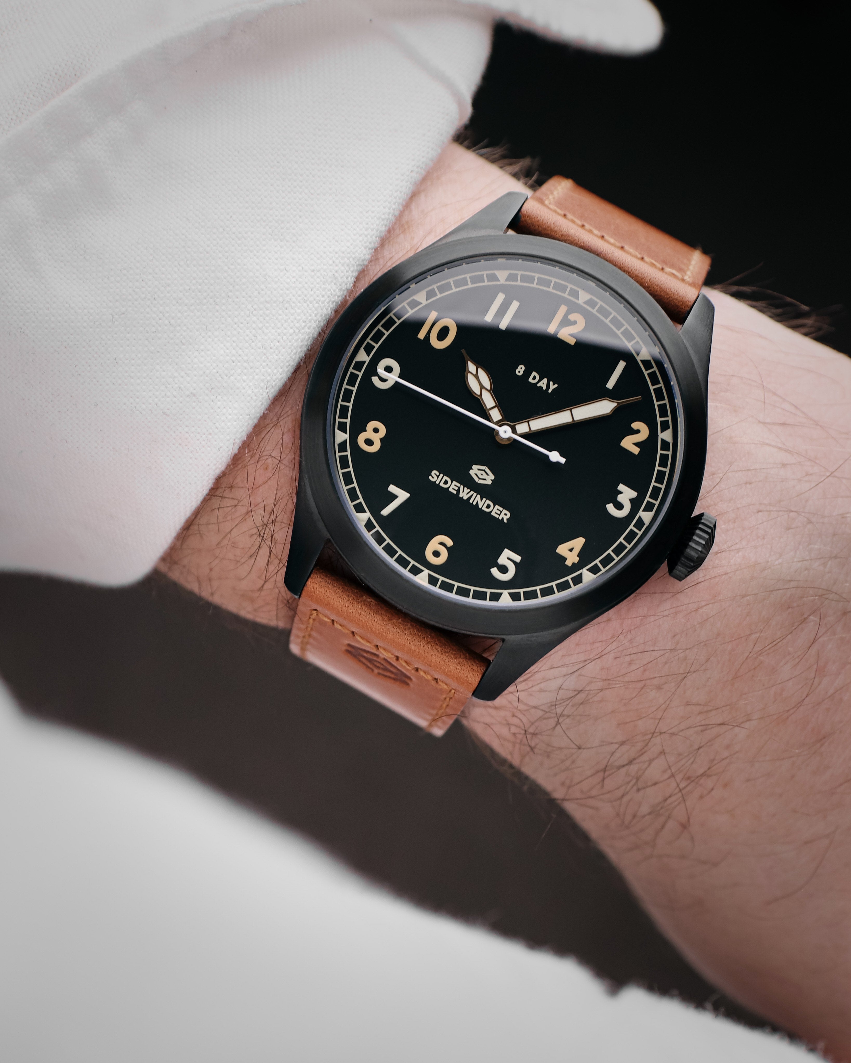 Sidewinder Spitfire men's pilot watch (COGNAC) – Sidewinder Watches